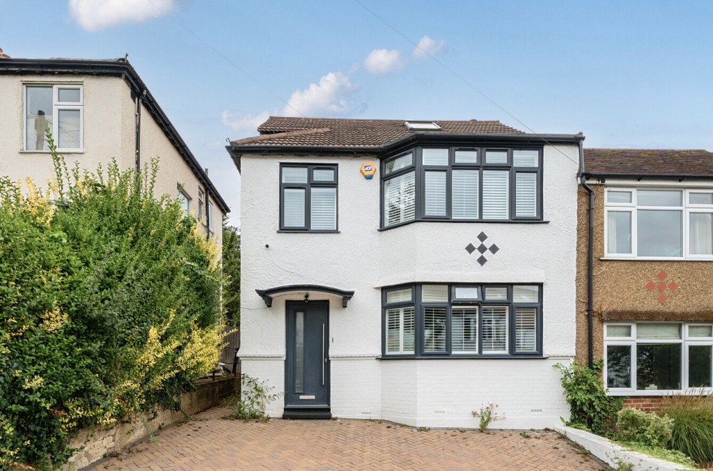 Woodfall Avenue, Barnet, 4 bedroom, End Terrace House